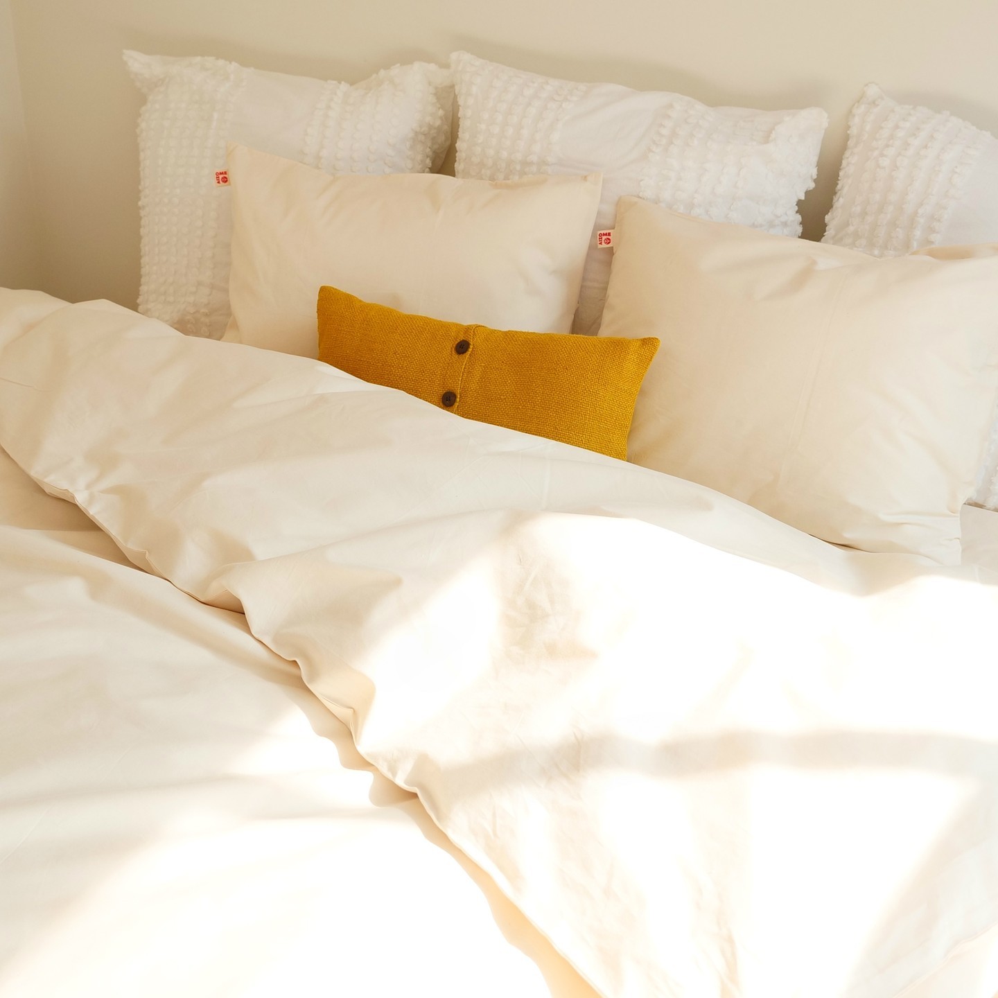 Luxurious on a Budget - 10 Tips To Feel Luxurious - LynSire